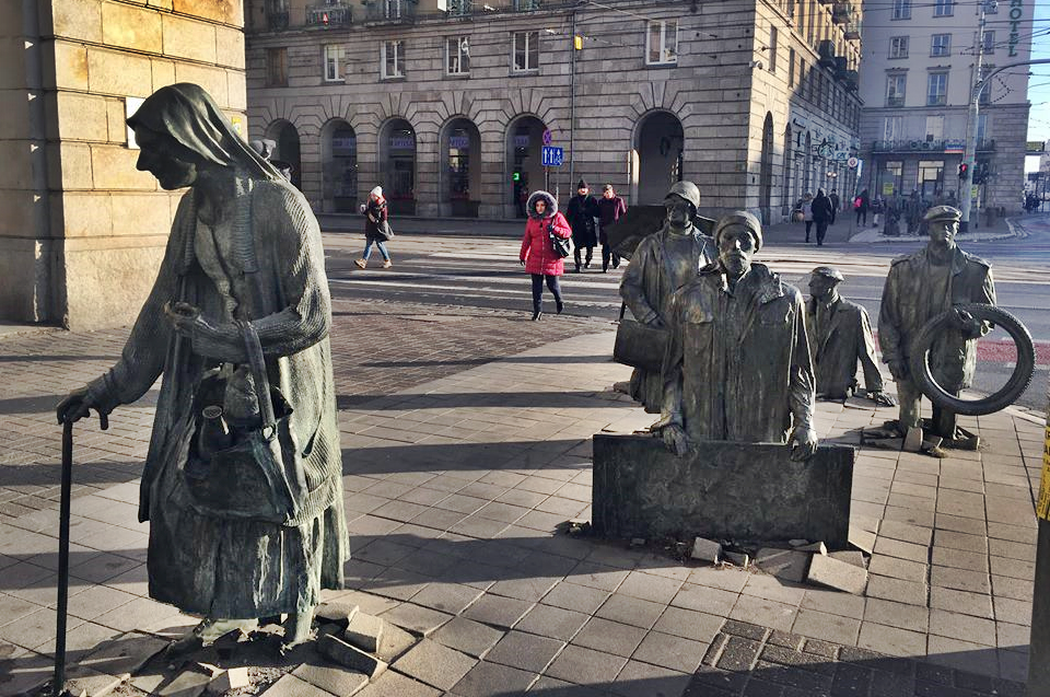 Fascinating statues of Wroclaw, Poland – Dfly