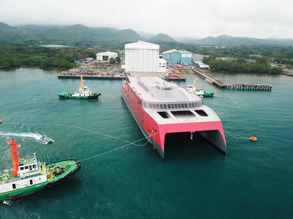 Fjord Lines nye superkatamaran sjøsatt – Dfly